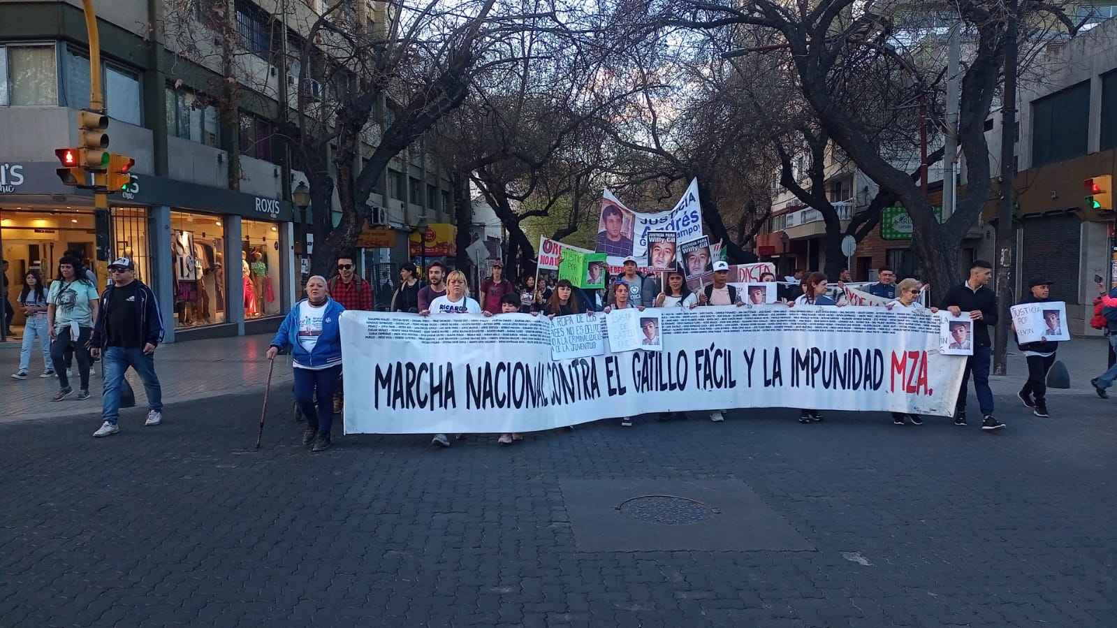BASTA DE GATILLO FÁCIL | La Mosquitera